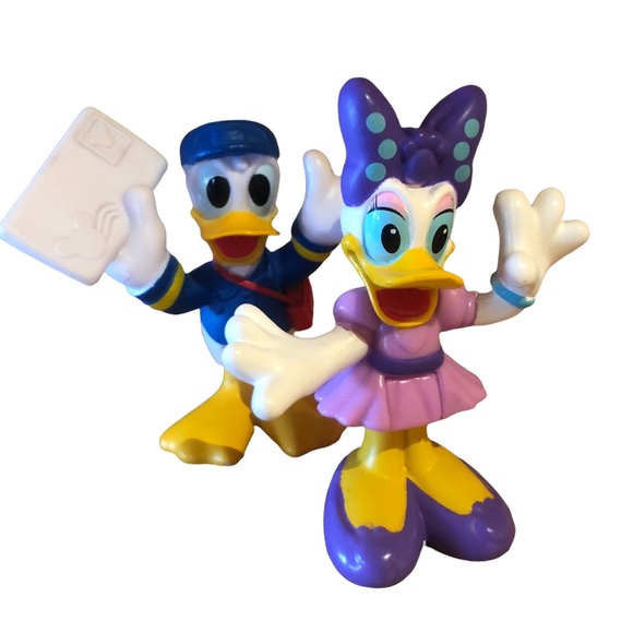 Disney | Toys | Disney Donald Daisy Duck Pvc Figurines 3 Travel Couple ...